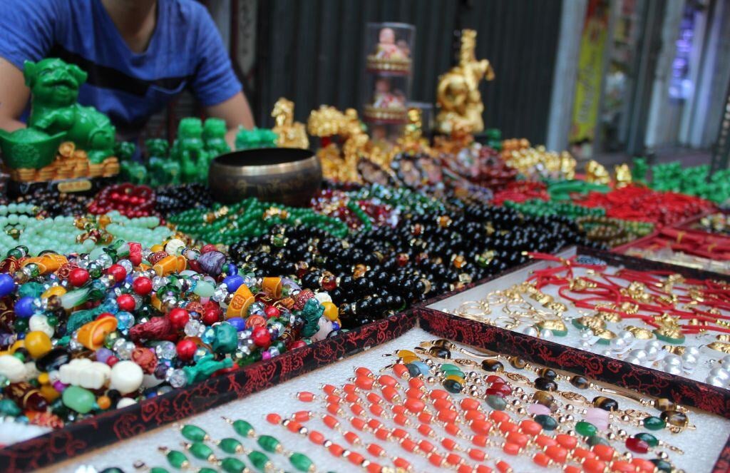 Philippines Shopping Guide & Tips